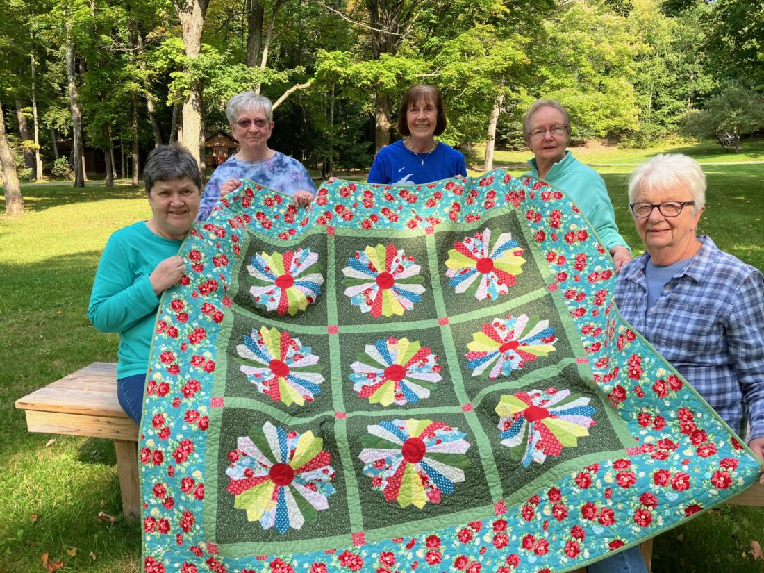 Fortune Lake Fall Fest features colorful quilts | News, Sports, Jobs ...